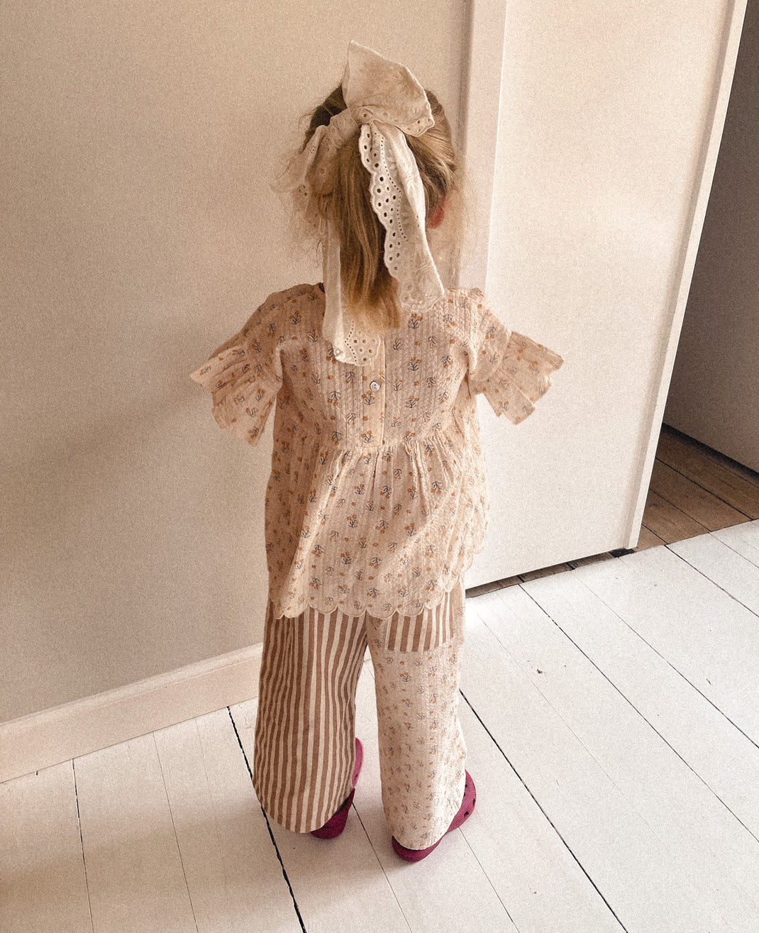 Charlene MINI Top - Bumble Bee – SISSEL EDELBO